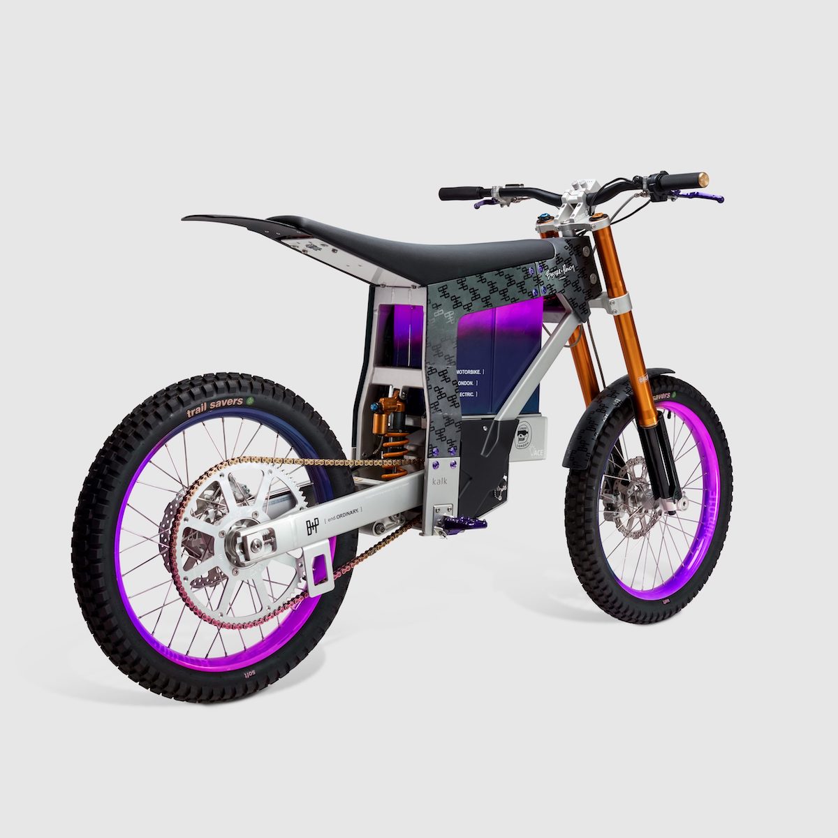 Buster + Punch x CAKE: Vibrant take on Kalk Electric Motorbike